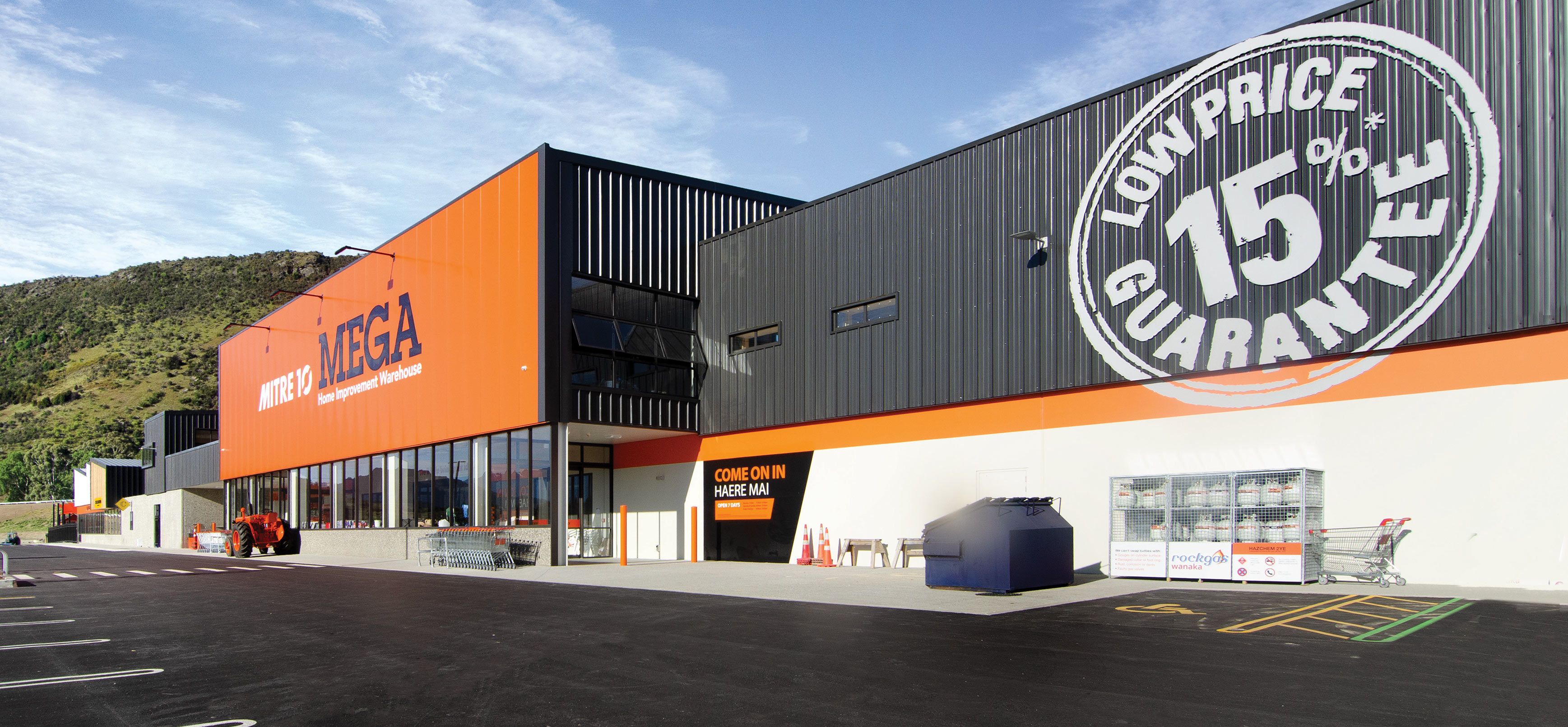 Mitre 10 Mega The Mitre 10 Mega Store In Tauranga, New Zealand, Part